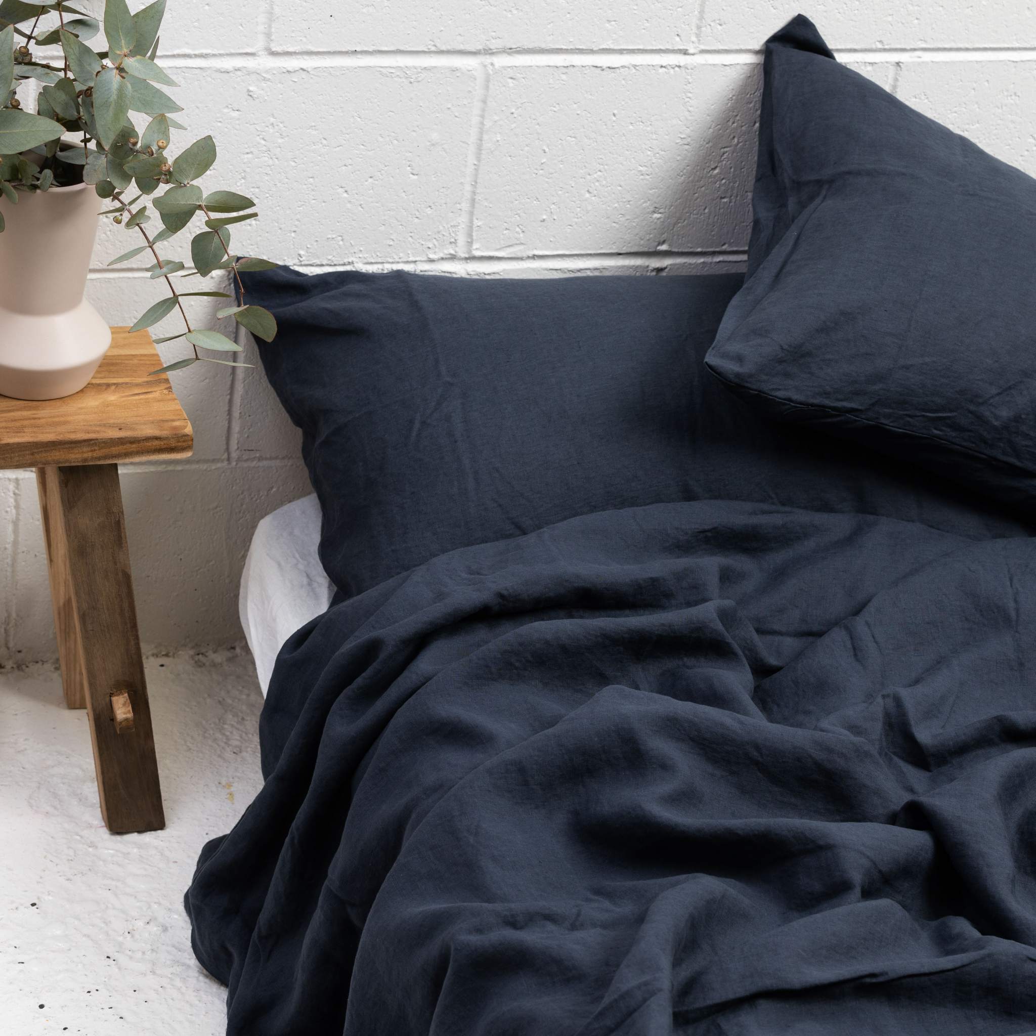 Midnight Blue Linen Duvet Cover l The Linen Project – thelinenproject